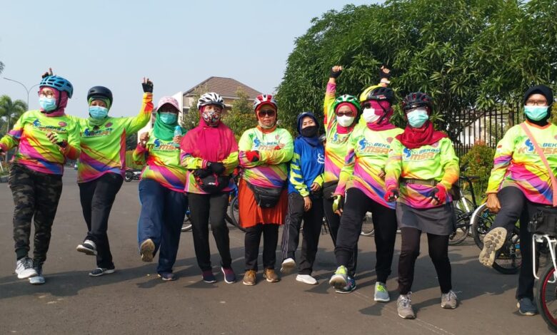 Gowes Sambil Menikmati Pesona Senyuman Sang Fajar – P2Tel