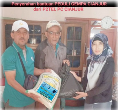 PC Cianjur menyerahkan DAKEM & peduli gempa kpd AW Almh Ny Uka Jd Didin – P2Tel